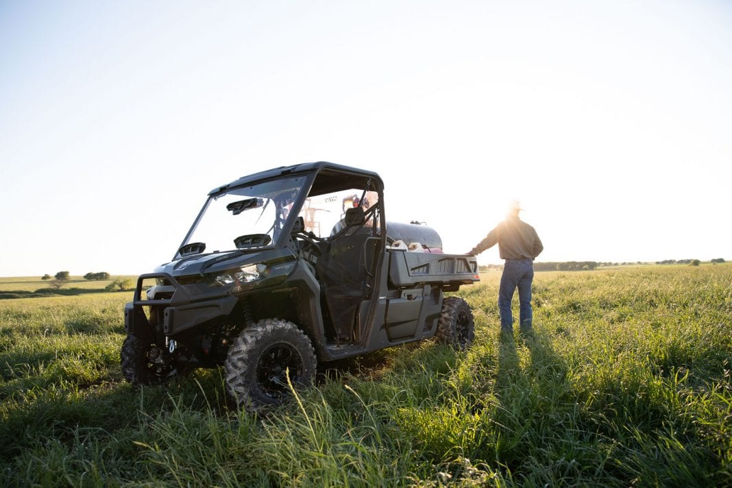Can-Am Defender HD10 XT 2016 - First Ride - UTV Planet Magazine